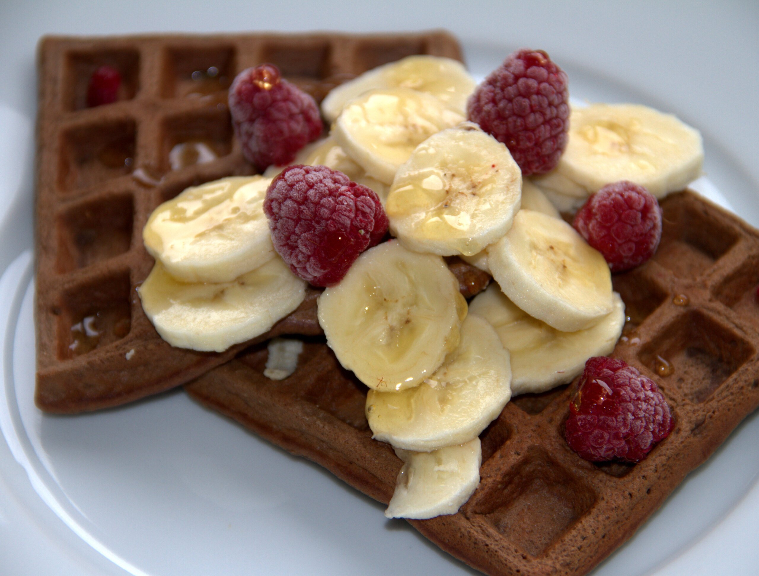 Waffles de Alfarroba • PÕE-TE NA LINHA